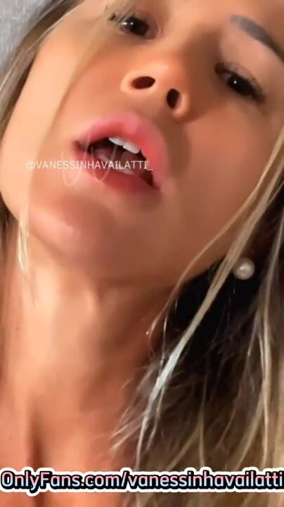 Vanessinha Vailatti Putting Her Fingers In Her Pussy During Masturbation Cnn Amador